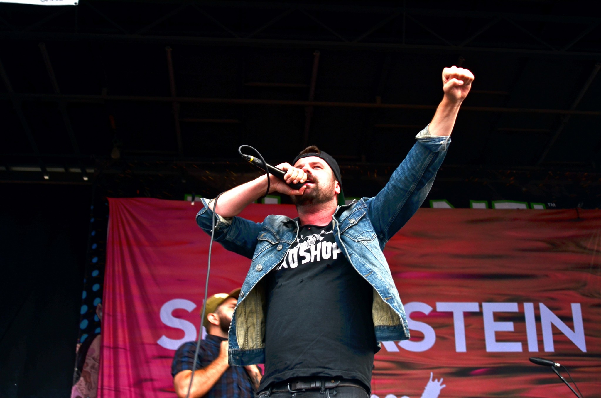 Reflecting with Silverstein’s Josh Bradford - LIB Magazine