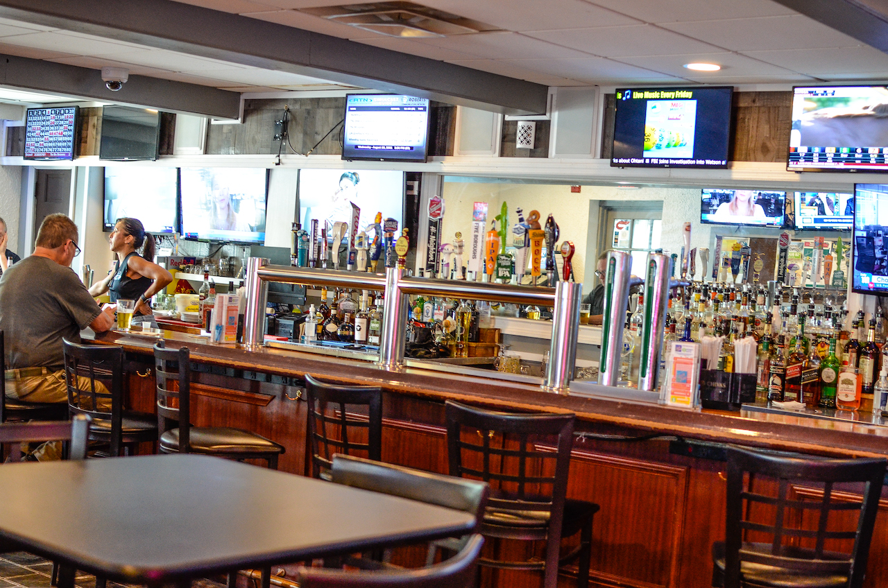 Neighbors Sports bar and Grill - LIB Magazine